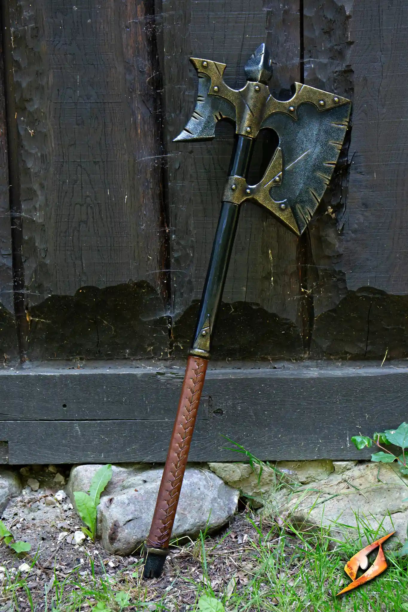 Chaos Axe 110 cm - LARP Weapon by Epic Armoury